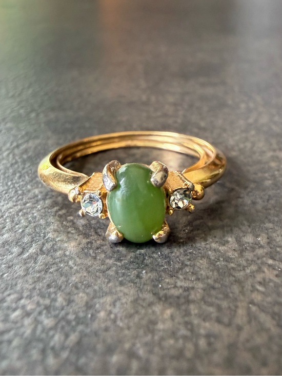 Avon | Jewelry | Vintage Avon Ring With Green Jade Center And Clear ...